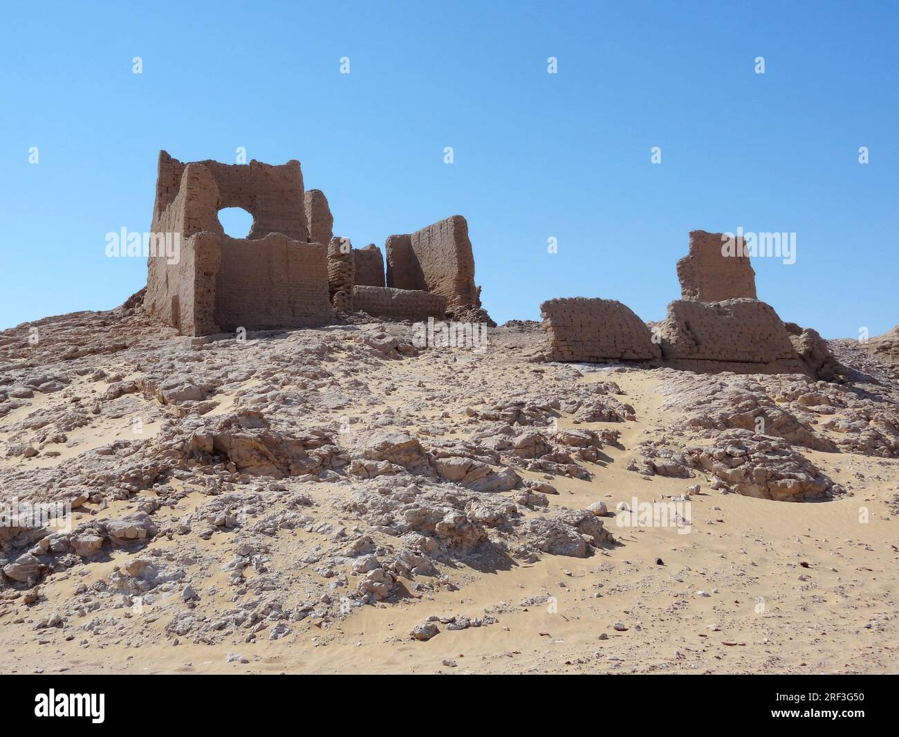 ruins at Qasr Dusch, a archaeological site in Kharga Oasis in Egypt ...