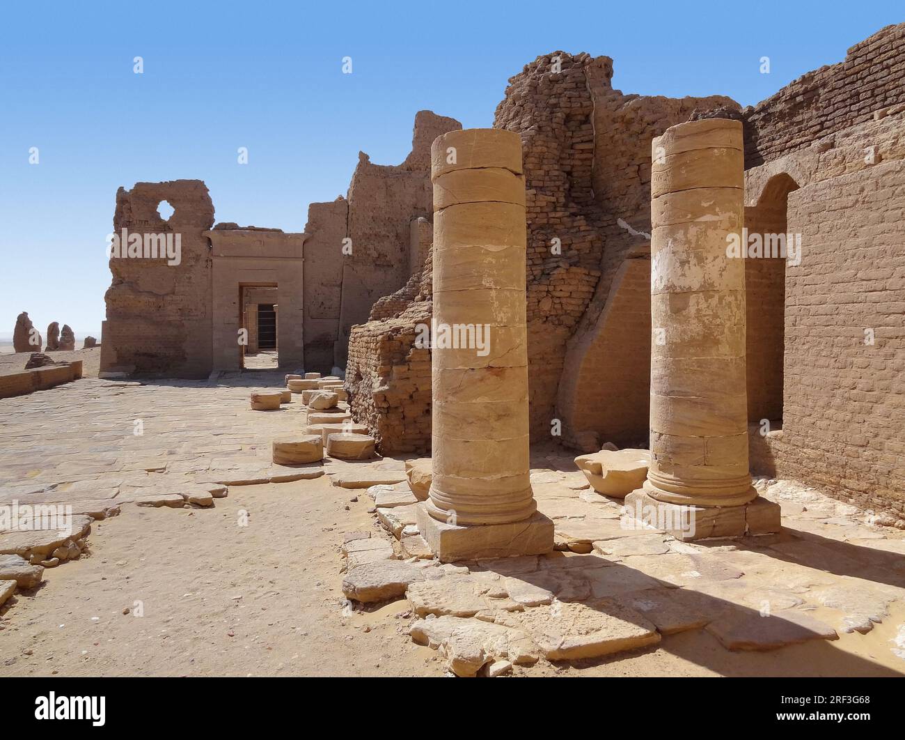 ruins at Qasr Dusch, a archaeological site in Kharga Oasis in Egypt ...