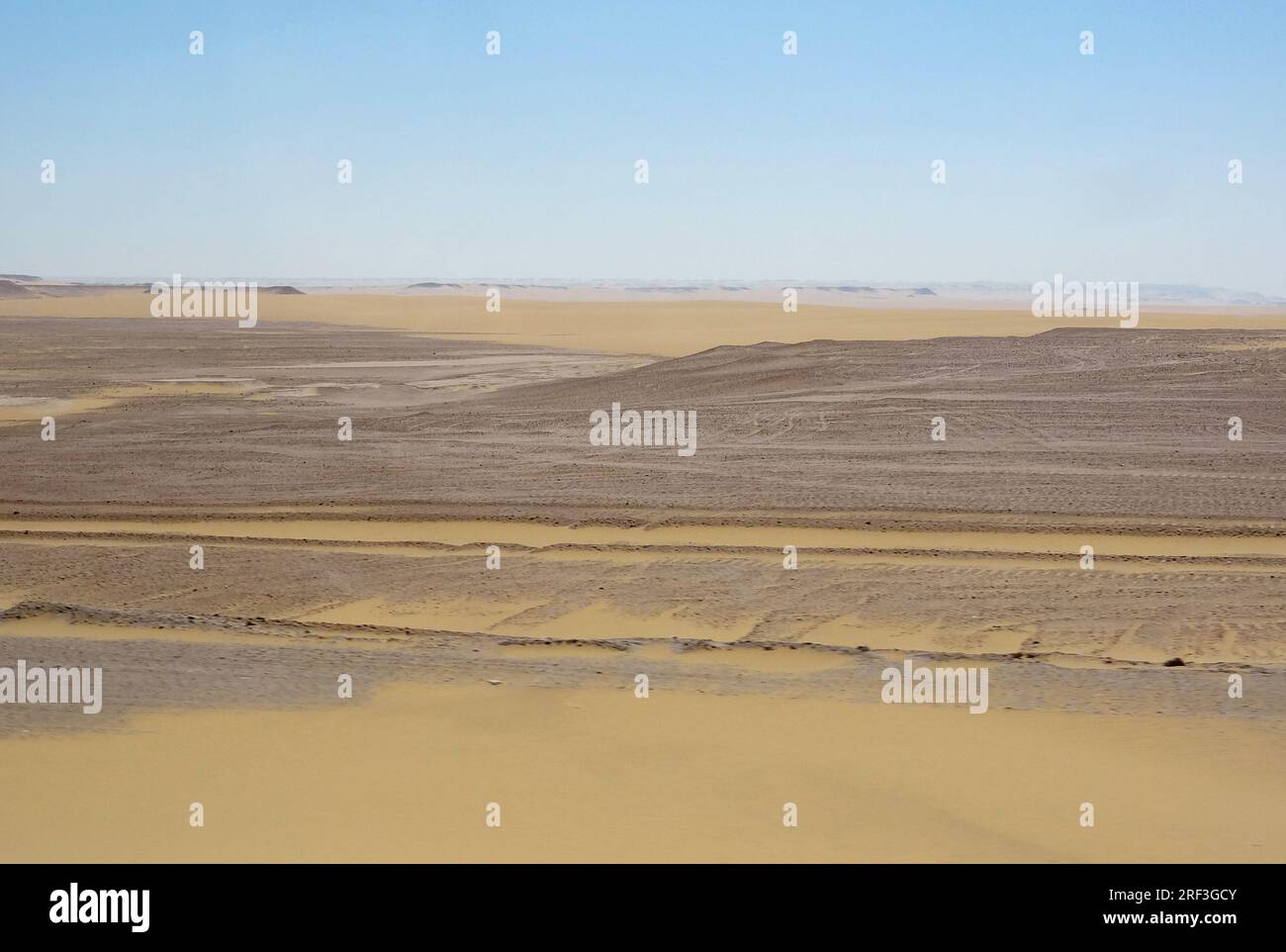 the Libyan Desert in Egypt Stock Photo - Alamy