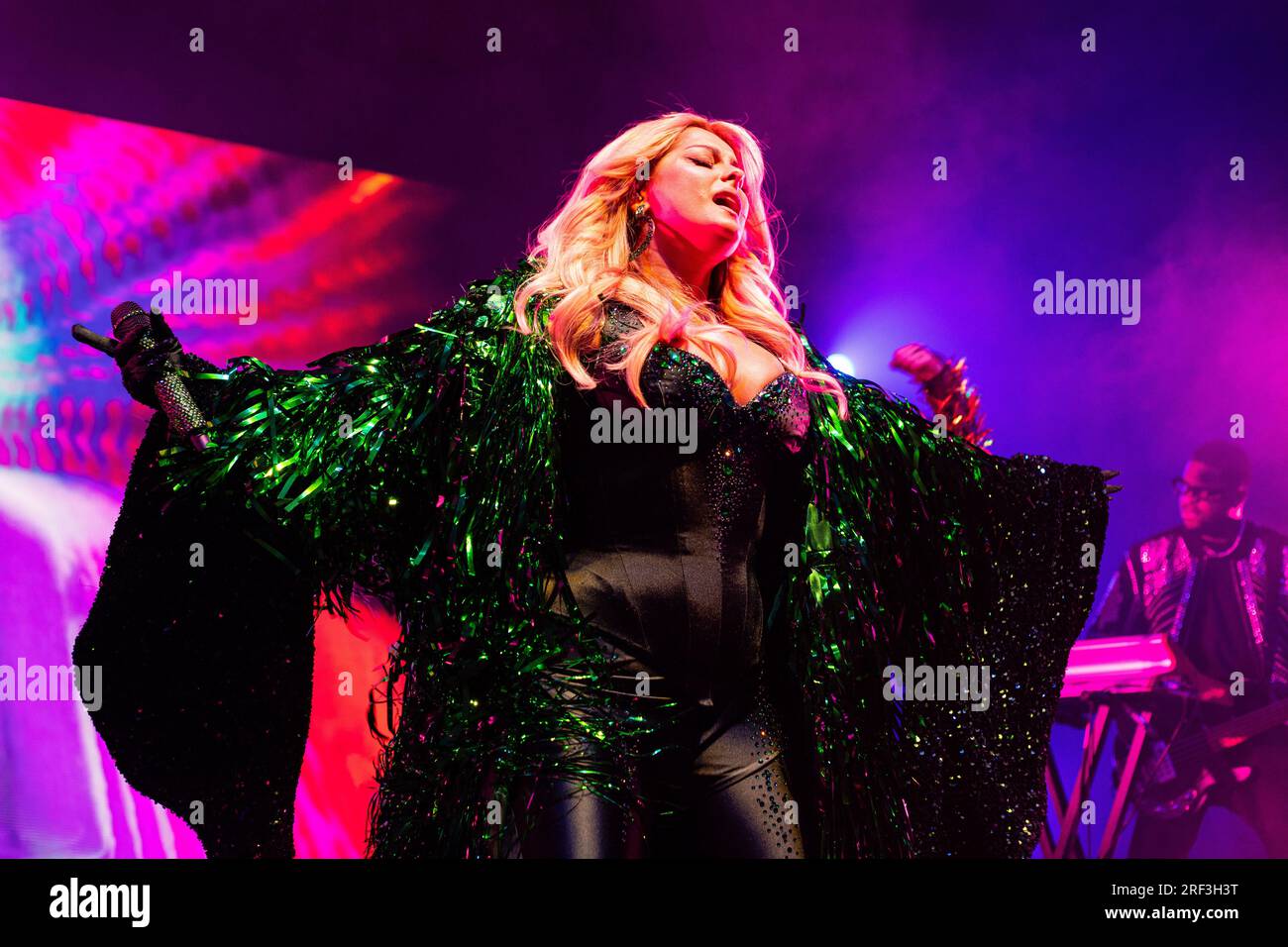 Bebe rexha performing live in hi-res stock photography and images - Alamy