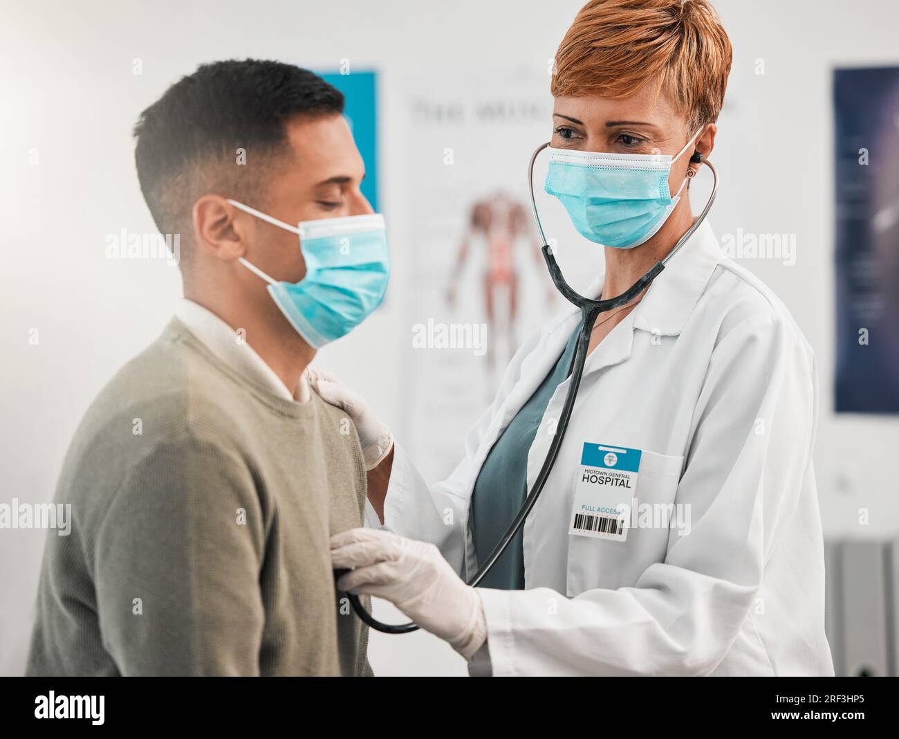 Checking for asthma hi-res stock photography and images - Alamy
