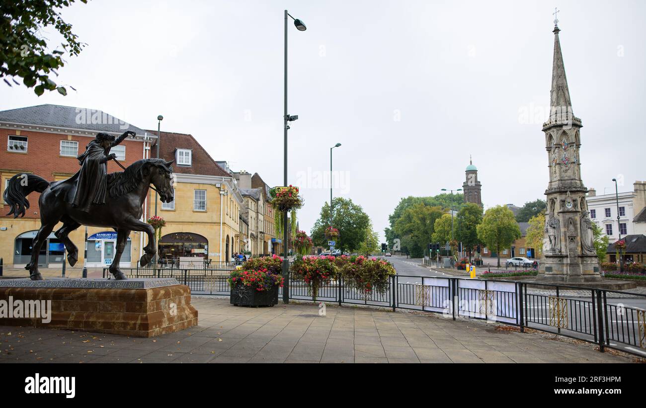 A trifecta of Banbury landmarks - St Mary's Church, the Banbury Cross ...