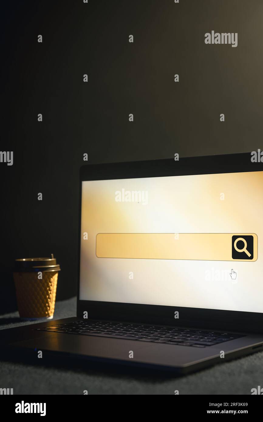 Laptop with internet browser search bar on screen Stock Photo - Alamy