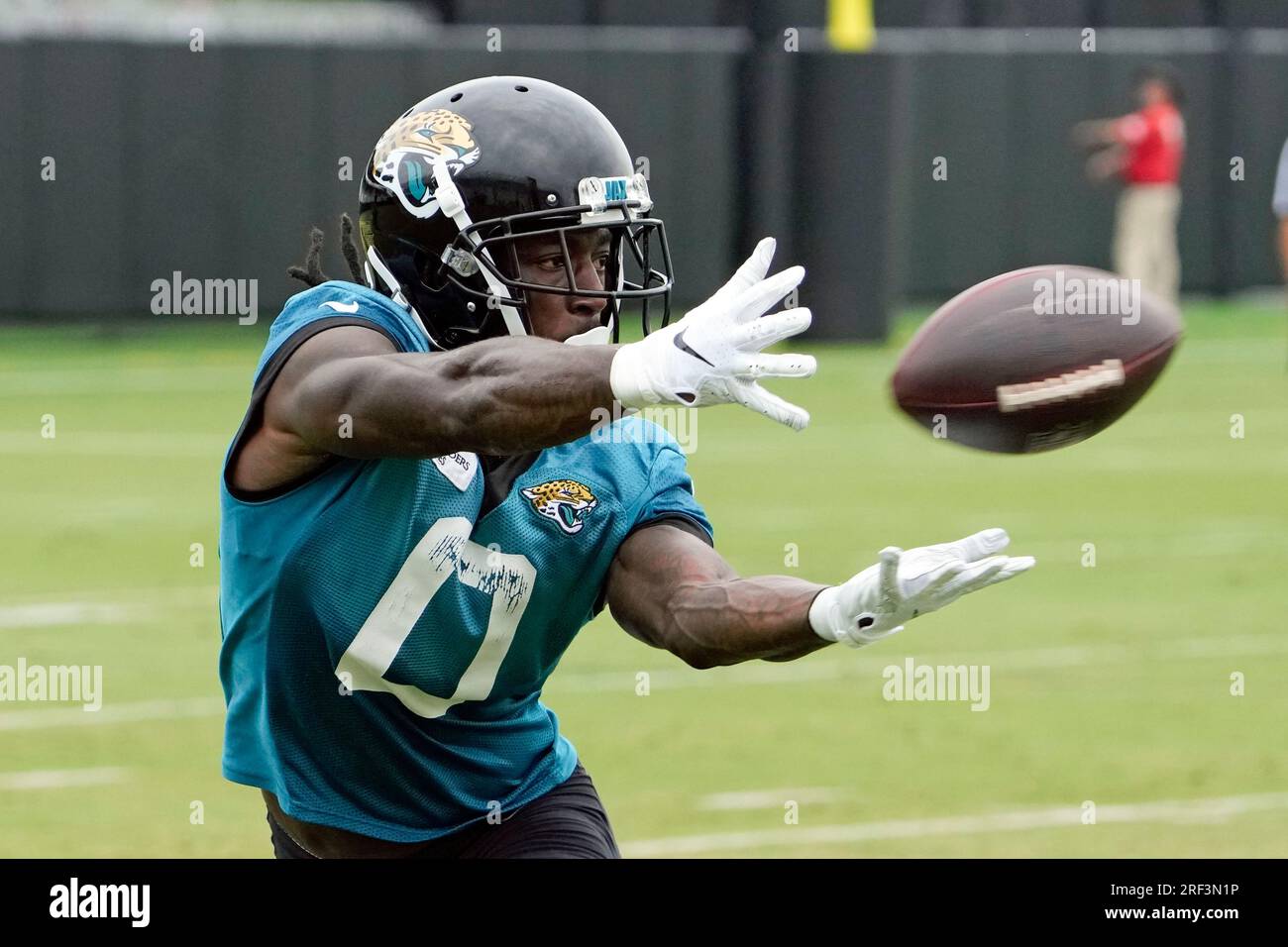 Jacksonville Jaguars wide receiver Calvin Ridley (0) makes a catch ...
