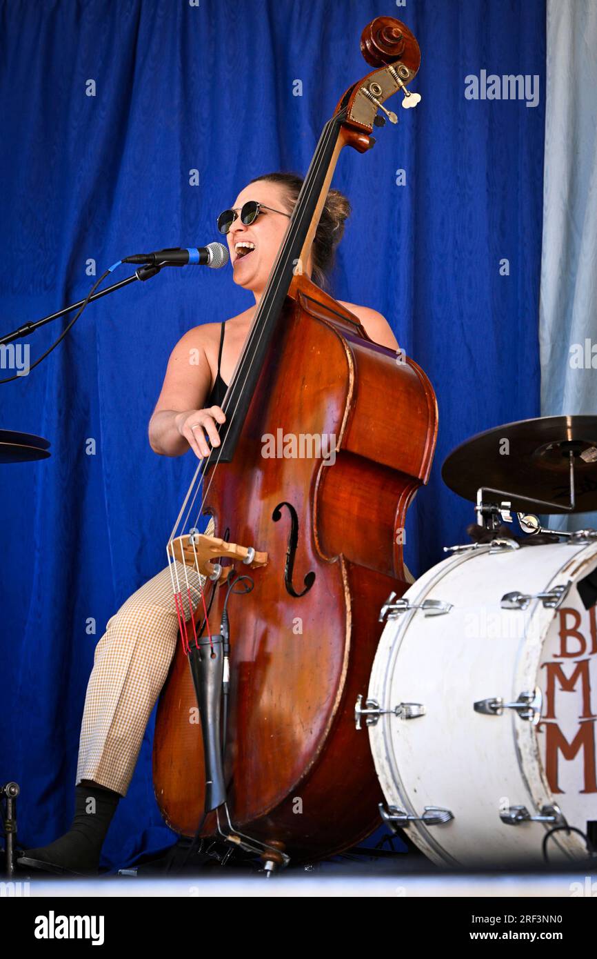 Jasmine Colette a.k.a. Badlands Jass, Blue Moon Marquee music ...