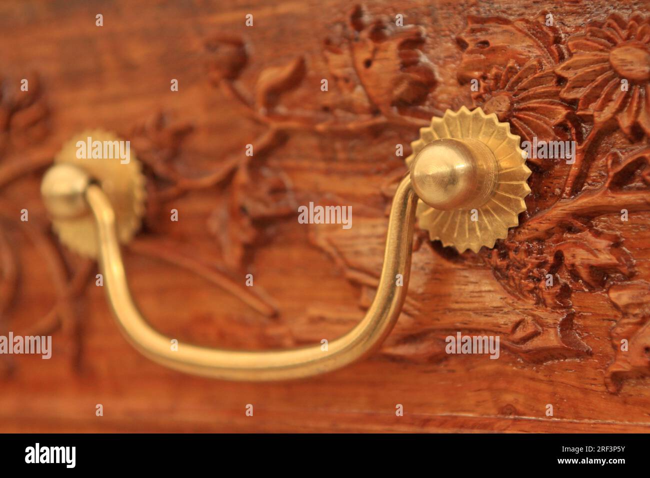 Ancient chinese wood furniture hi-res stock photography and images - Alamy