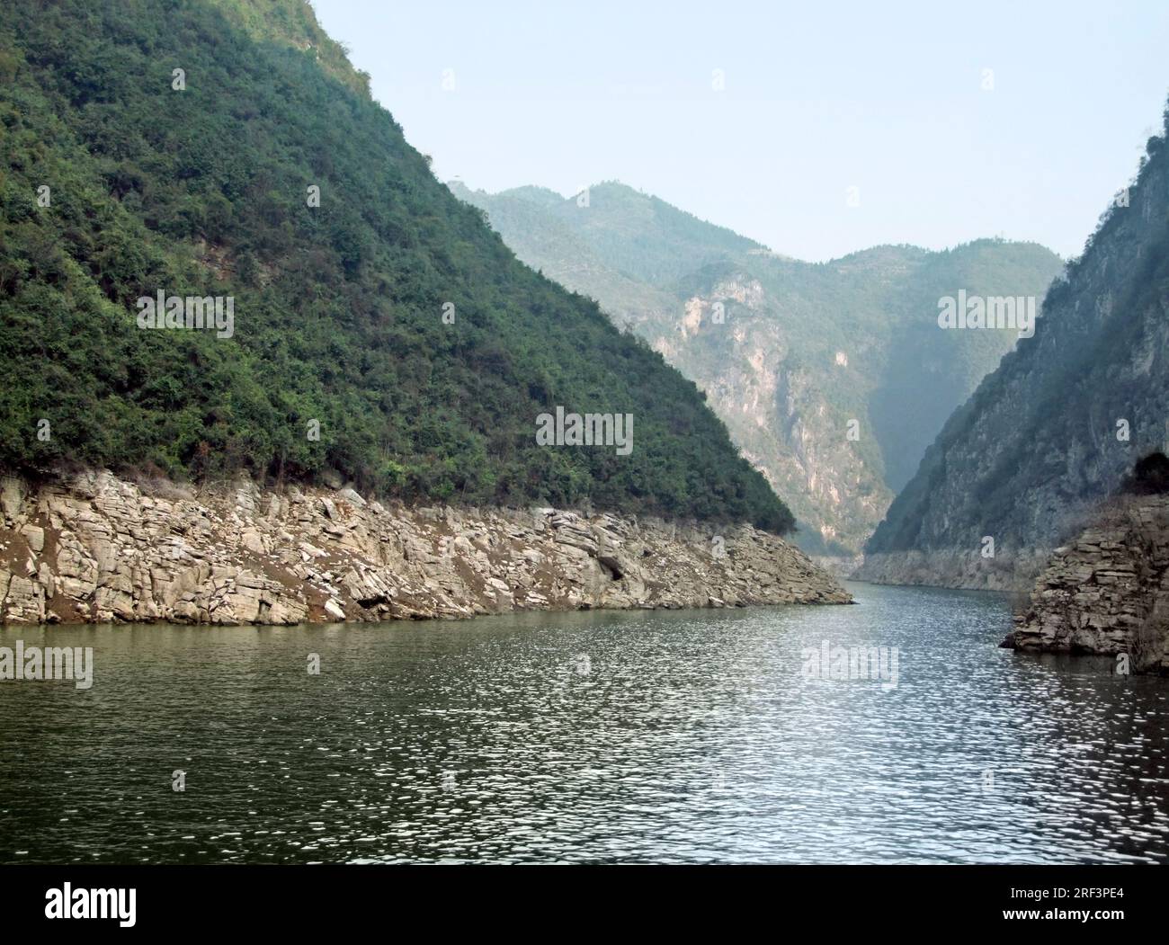rocky scenery around River Shennong Xi in China Stock Photo - Alamy
