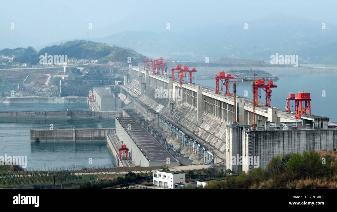 the Three Gorges Dam at Yangtze River in China at evening time Stock ...