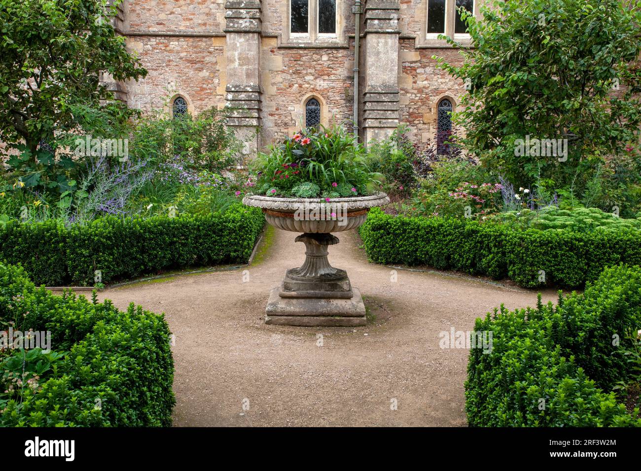 Bishop's Palace Gardens in Wells Somerset Stock Photo - Alamy