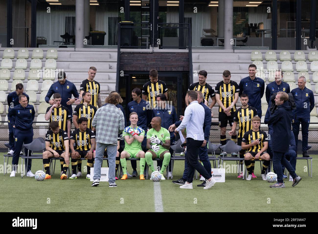ARNHEM - preparations for the team photo during the Vitesse Photo Press ...