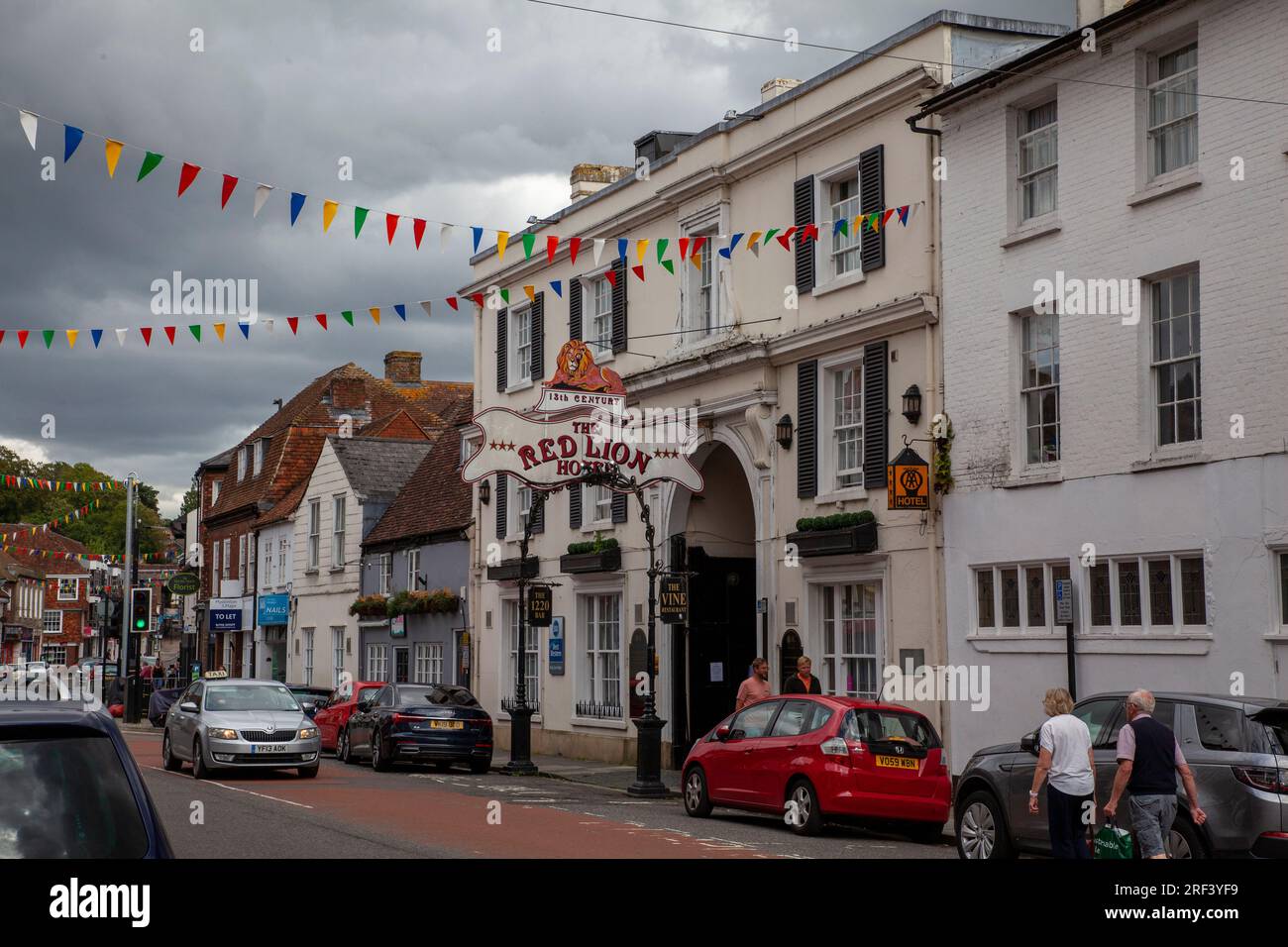 Red cross hotel hi-res stock photography and images - Alamy