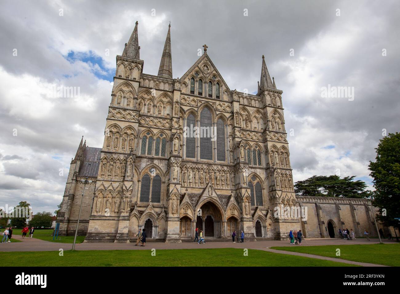 Salisbury Cathedral, Whiltshire Stock Photo - Alamy