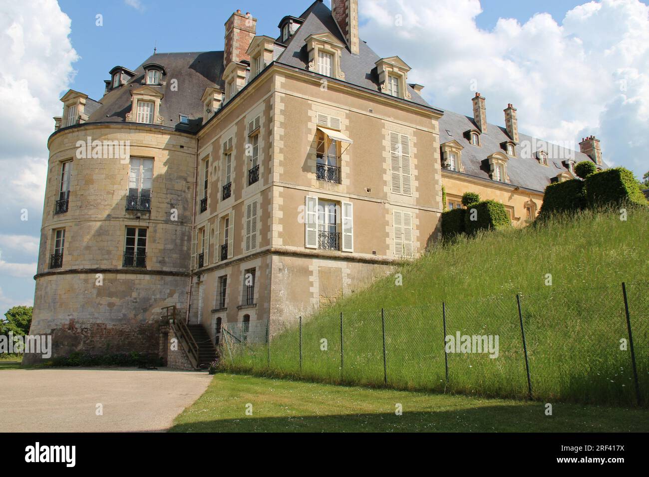 castle in apremont-sur-allier (france Stock Photo - Alamy