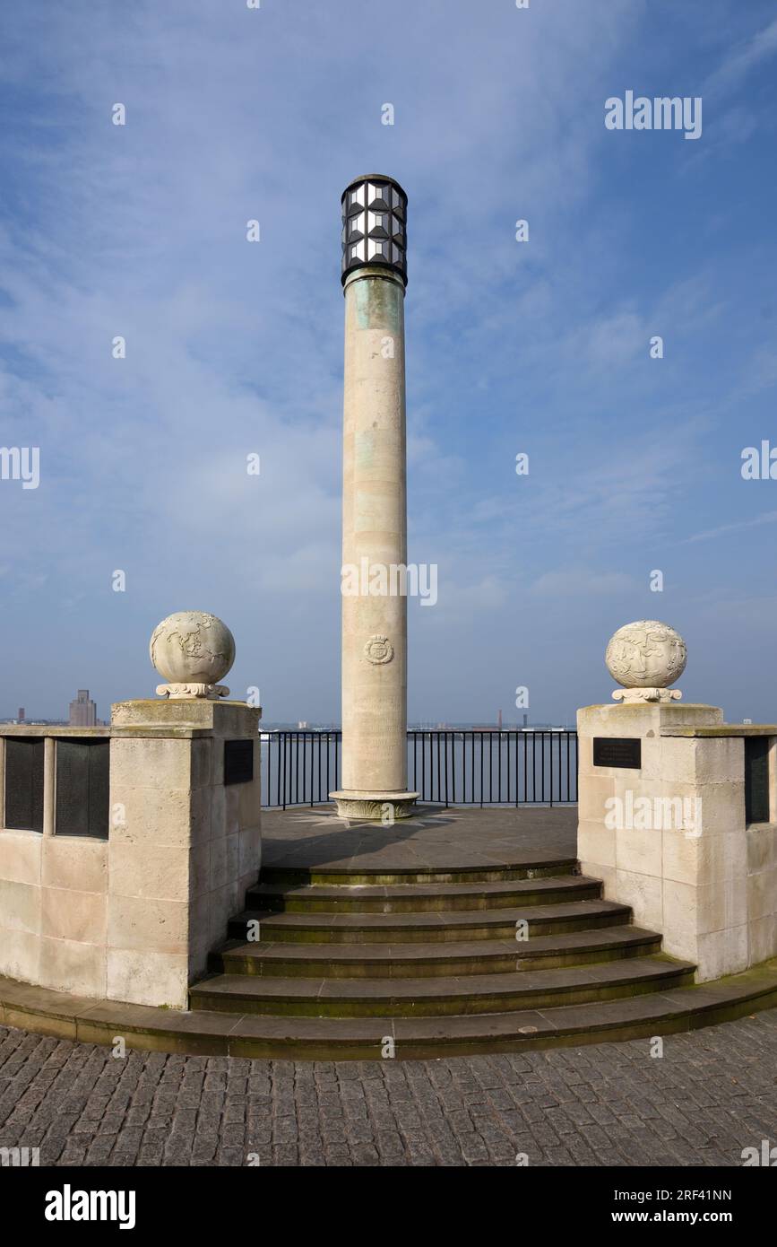 Second building hi-res stock photography and images - Alamy