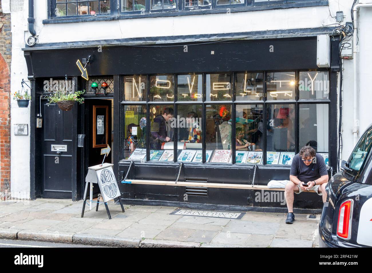 Coin operated arcade hi-res stock photography and images - Alamy