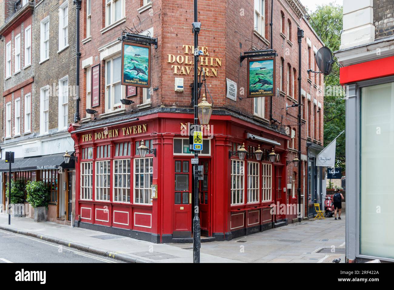 The dolphin pub london hi-res stock photography and images - Alamy