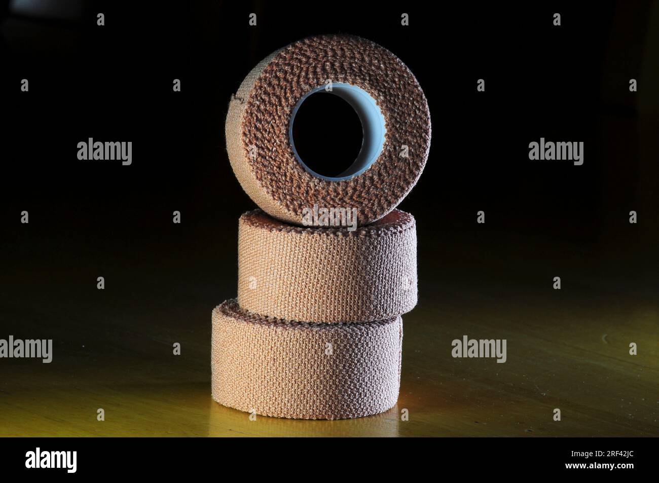 Strapping roll hi-res stock photography and images - Alamy