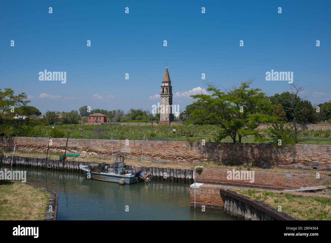 Torre de defensa medieval hi-res stock photography and images - Alamy