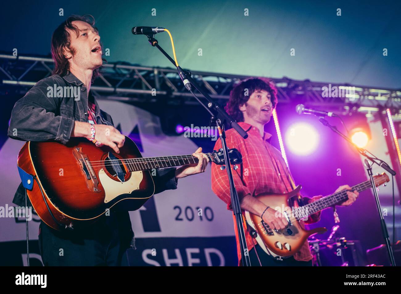 Crowd of ghosts hi-res stock photography and images - Alamy