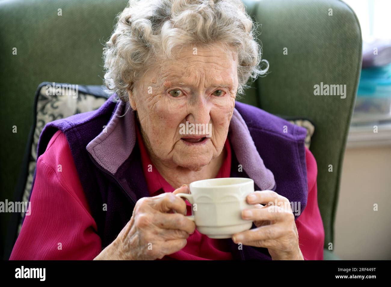 100 year old lady hi-res stock photography and images - Alamy