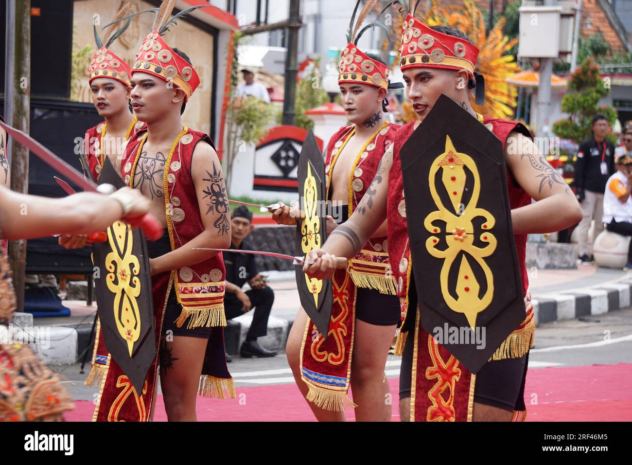 Tari ruai hi-res stock photography and images - Alamy