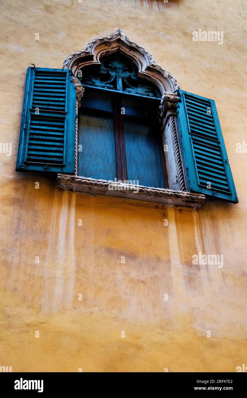 Veronese gothic architecture hi-res stock photography and images - Alamy