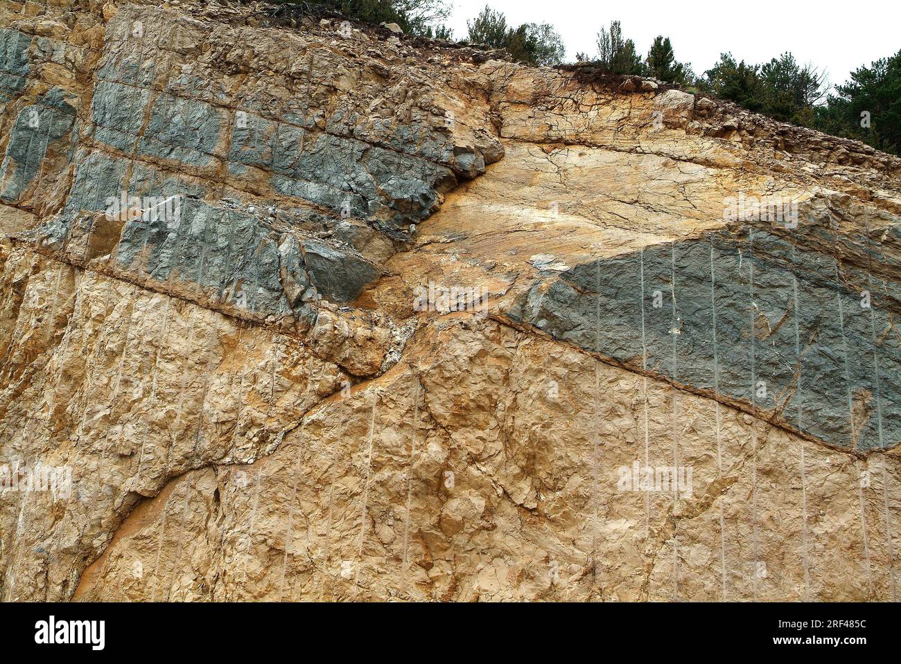 Normal fault geology hi-res stock photography and images - Alamy