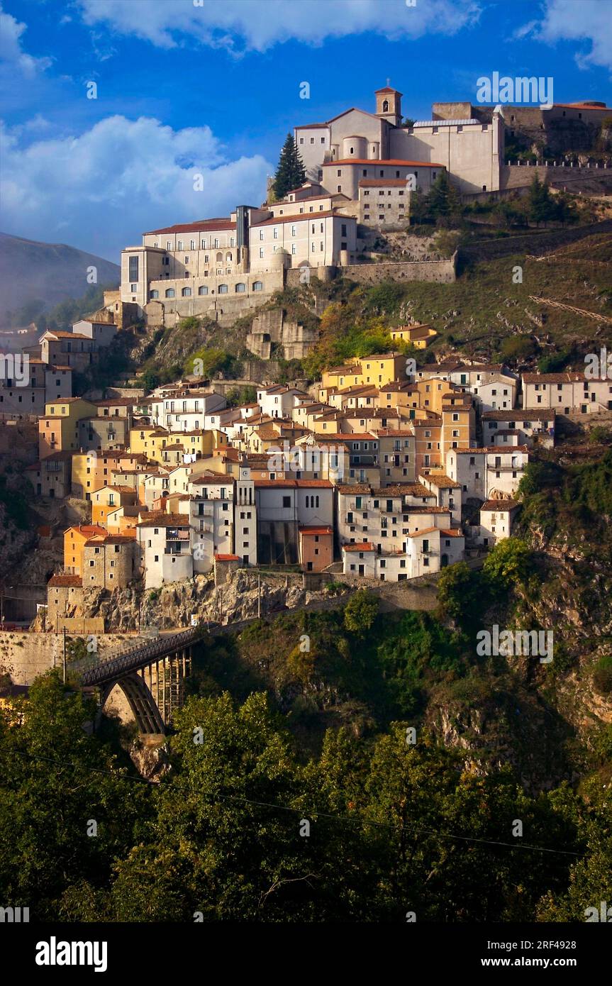 Architettura basilicata hi-res stock photography and images - Alamy