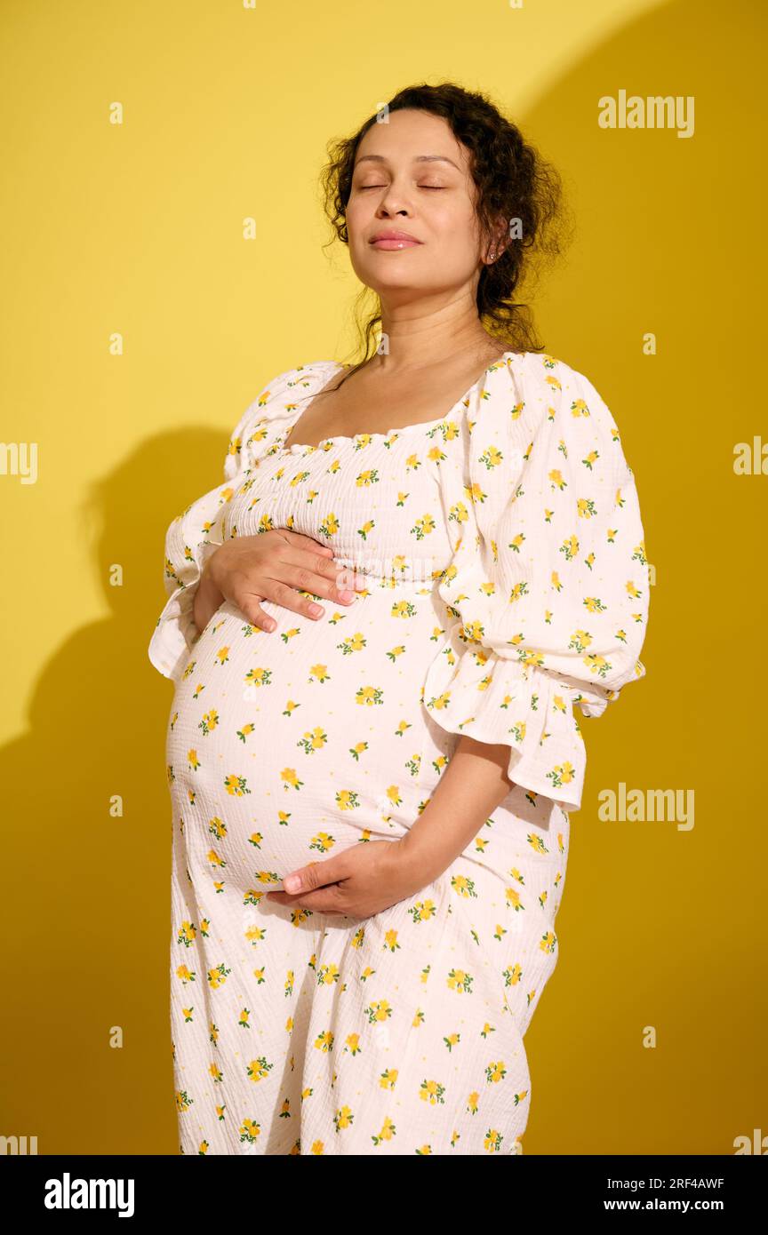 40 week pregnant middle aged hi-res stock photography and images - Alamy