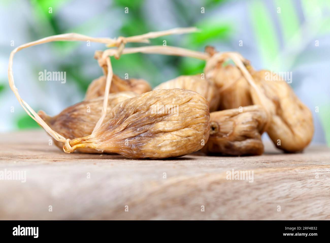 Figs on rope hi-res stock photography and images - Alamy