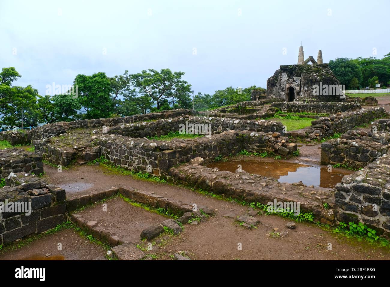 27 July 2023, Shivneri Fort is a 17th-century military fortification ...