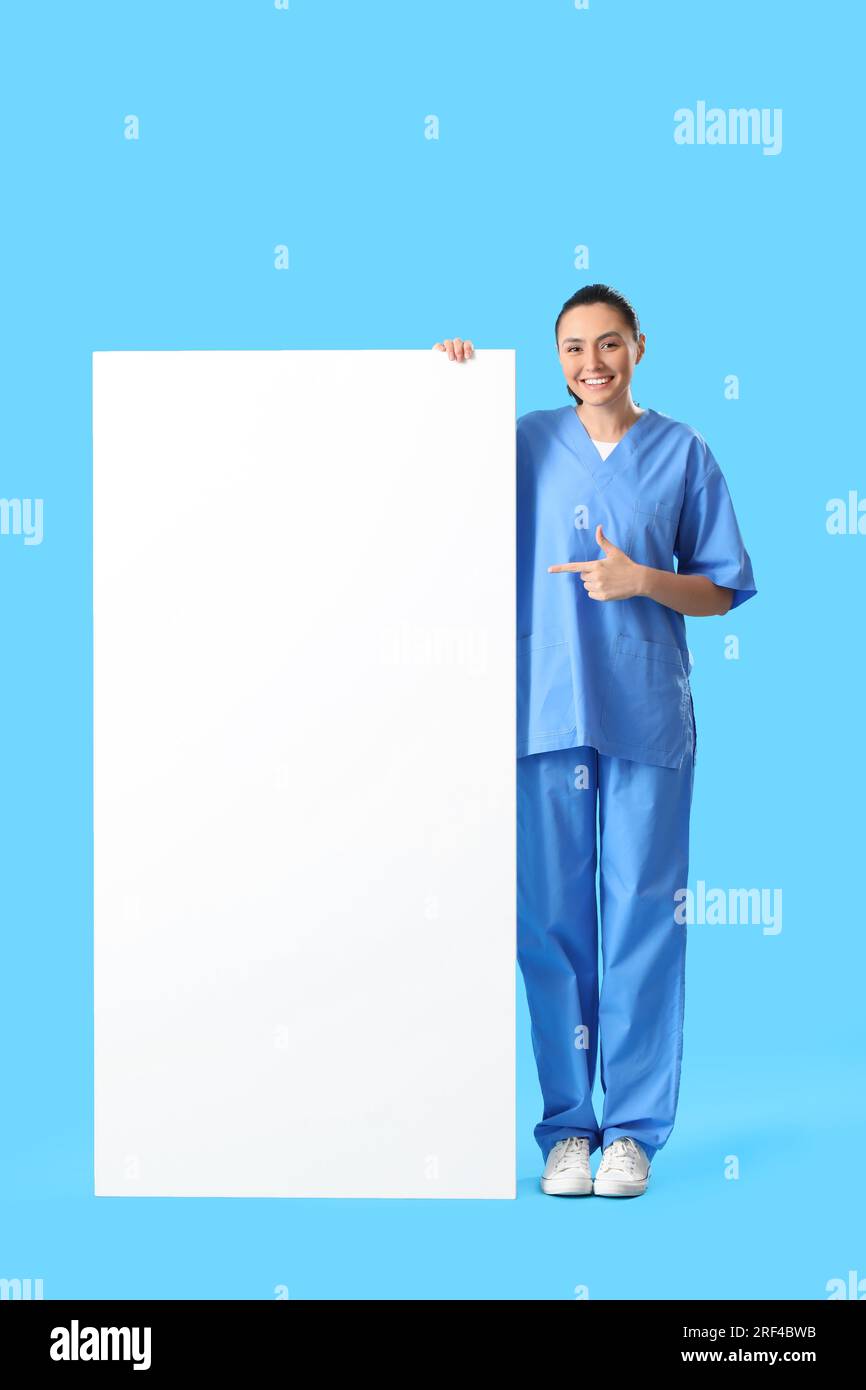 Medical person pointing tooth hi-res stock photography and images - Alamy