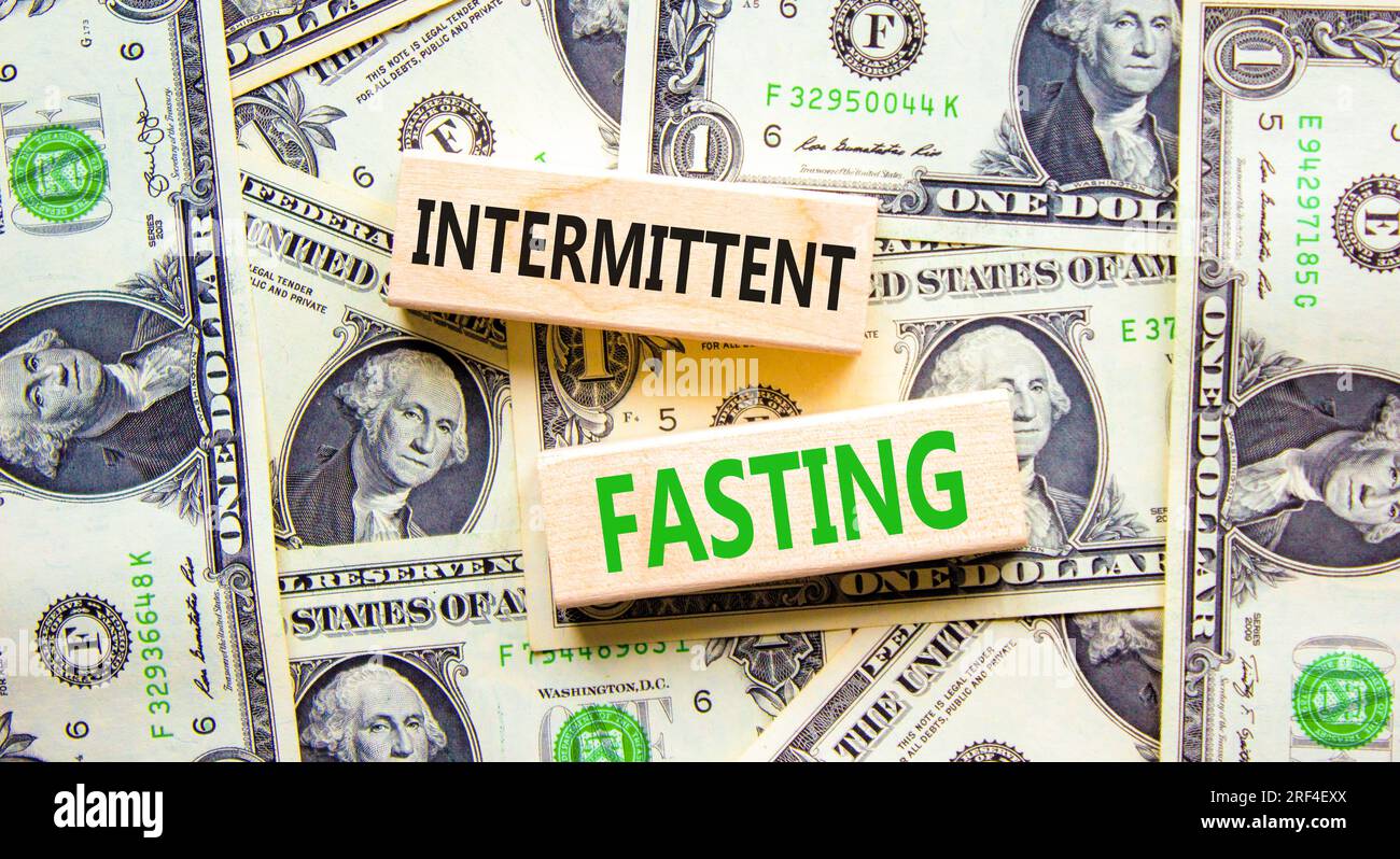Intermittent fasting symbol. Concept words Intermittent fasting on ...