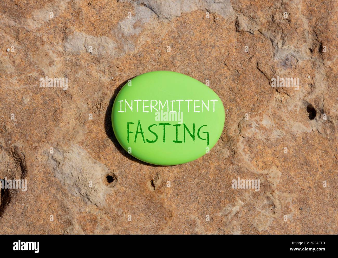 Intermittent fasting symbol. Concept words Intermittent fasting on ...