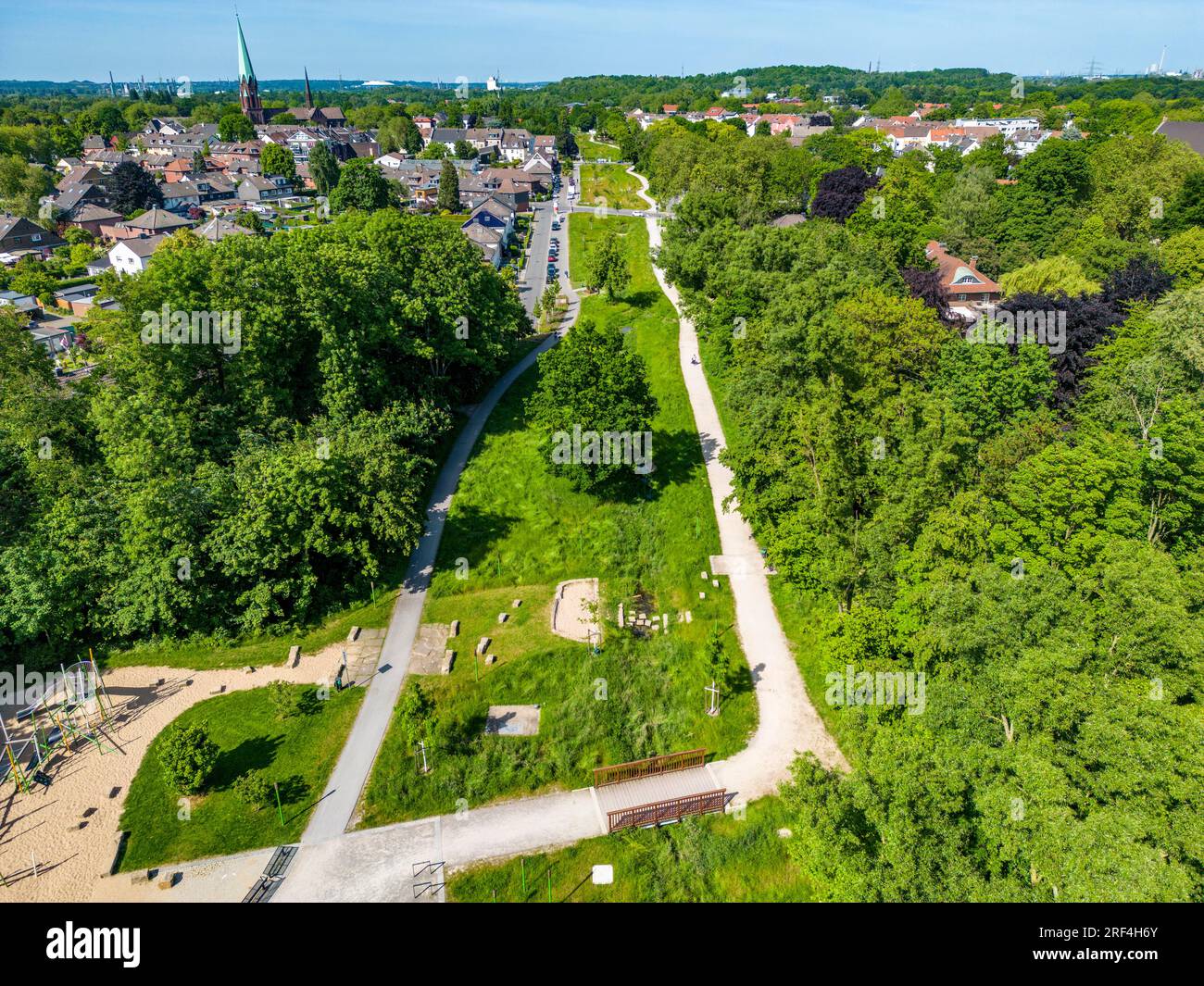 The Katernberger Bach, for over 40 years the stream was piped, 1.2 km ...