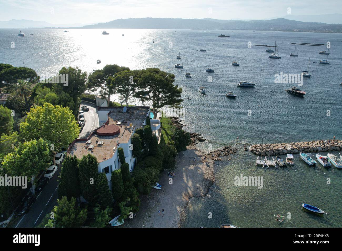 Abri de l olivette hi-res stock photography and images - Alamy