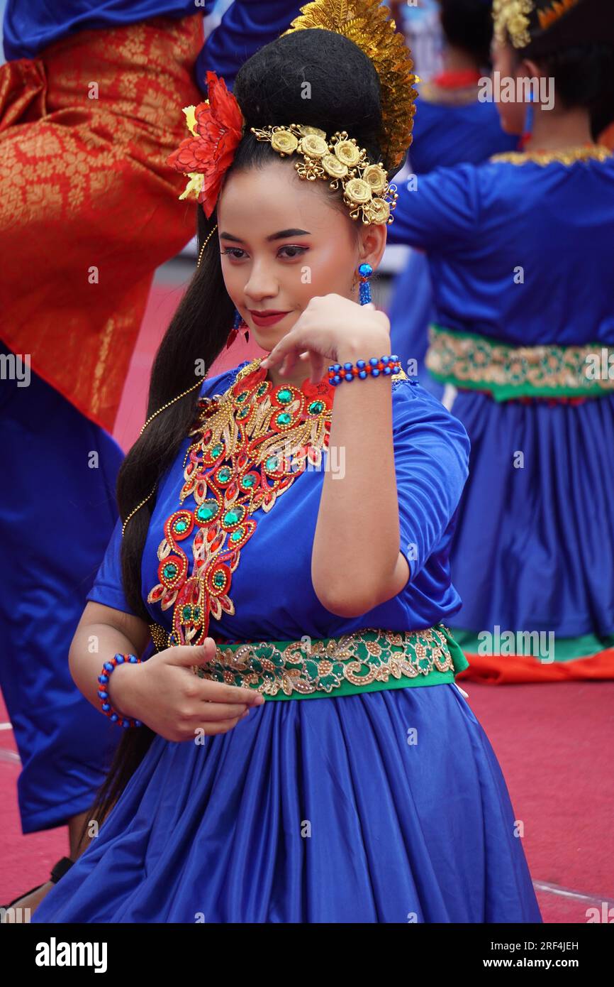 Tari campak hi-res stock photography and images - Alamy