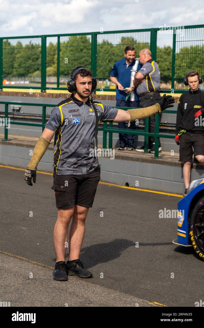 Darlington, UK. 29th July, 2023. Qualifying during the British Touring ...