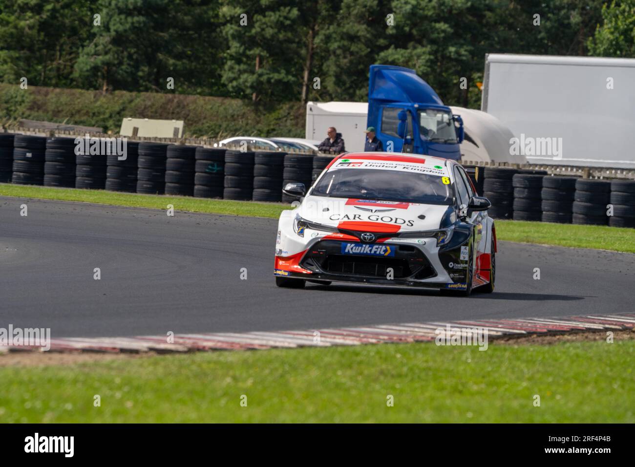 Darlington, UK. 29th July, 2023. Qualifying during the British Touring ...