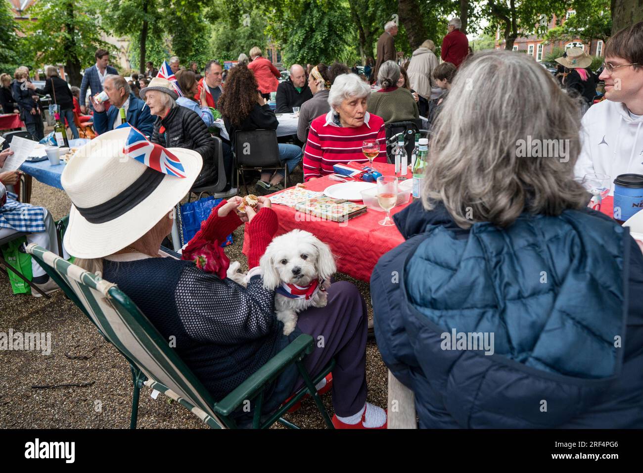 Street party in Highgate London to celebrate the Queens Platinum ...