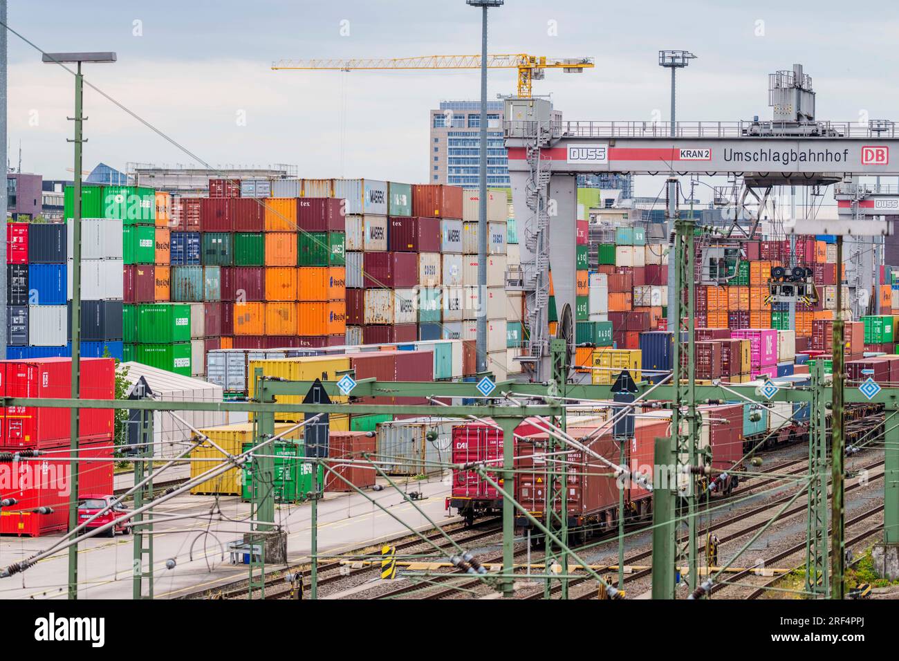 31 July 2023, Hesse, Frankfurt/Main: Containers standing at the ...
