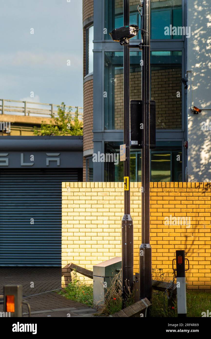 Chiswick flyover hi-res stock photography and images - Alamy