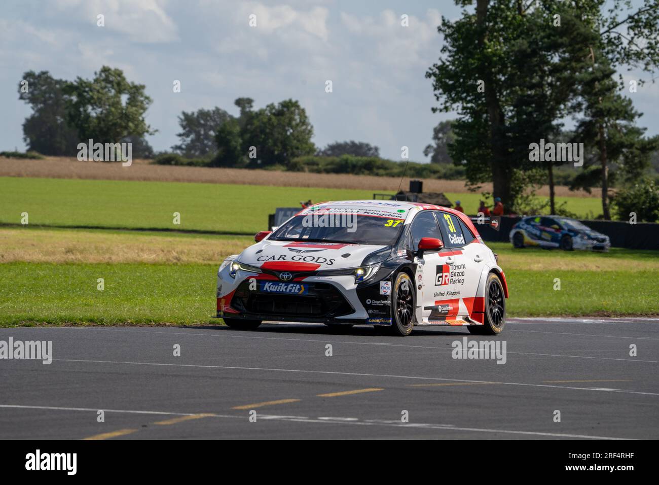 Qualifying during the British Touring Car Championship at Croft Circuit ...