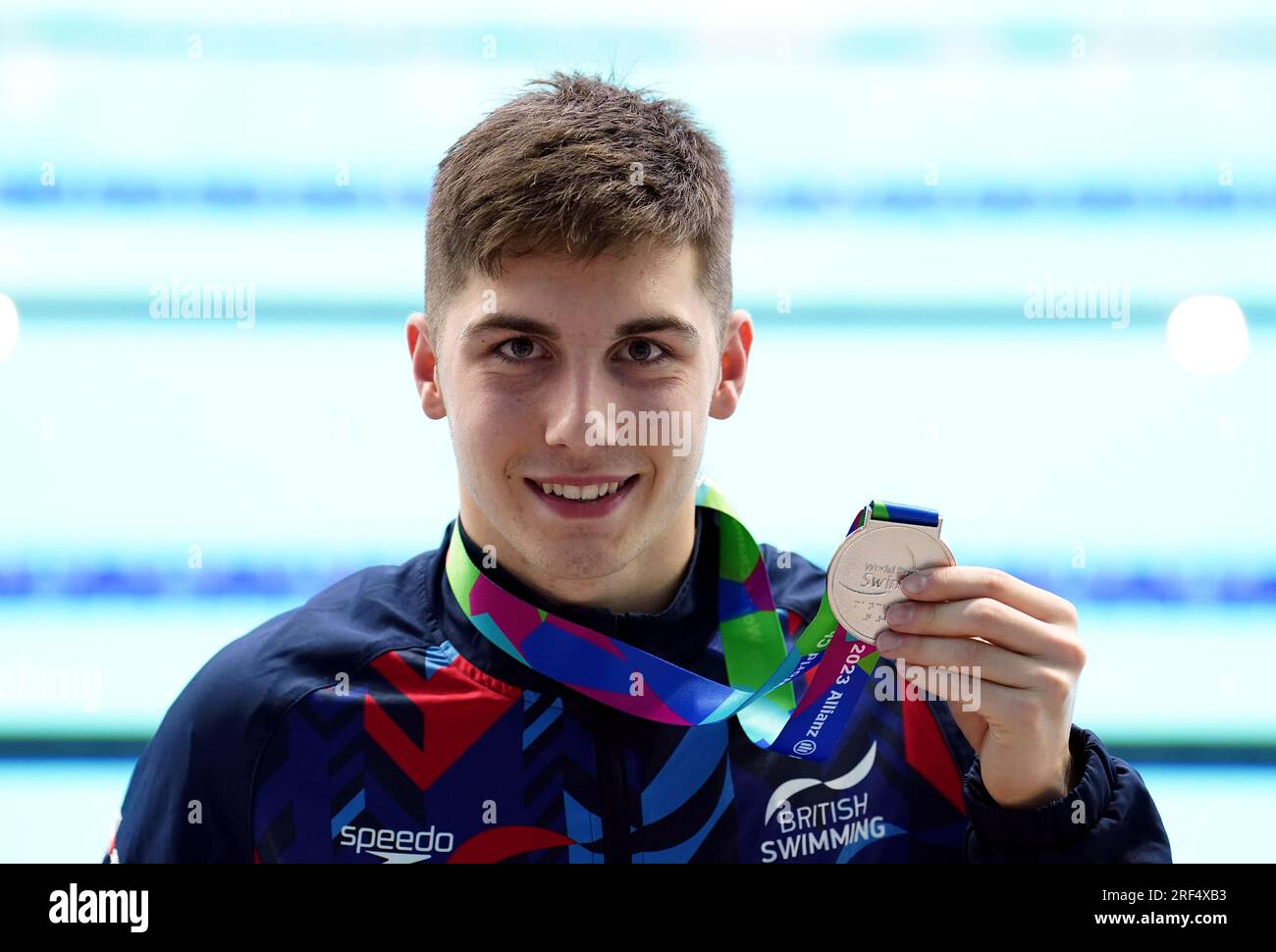 Great Britain’s William Ellard with their silver medal for the Men's ...