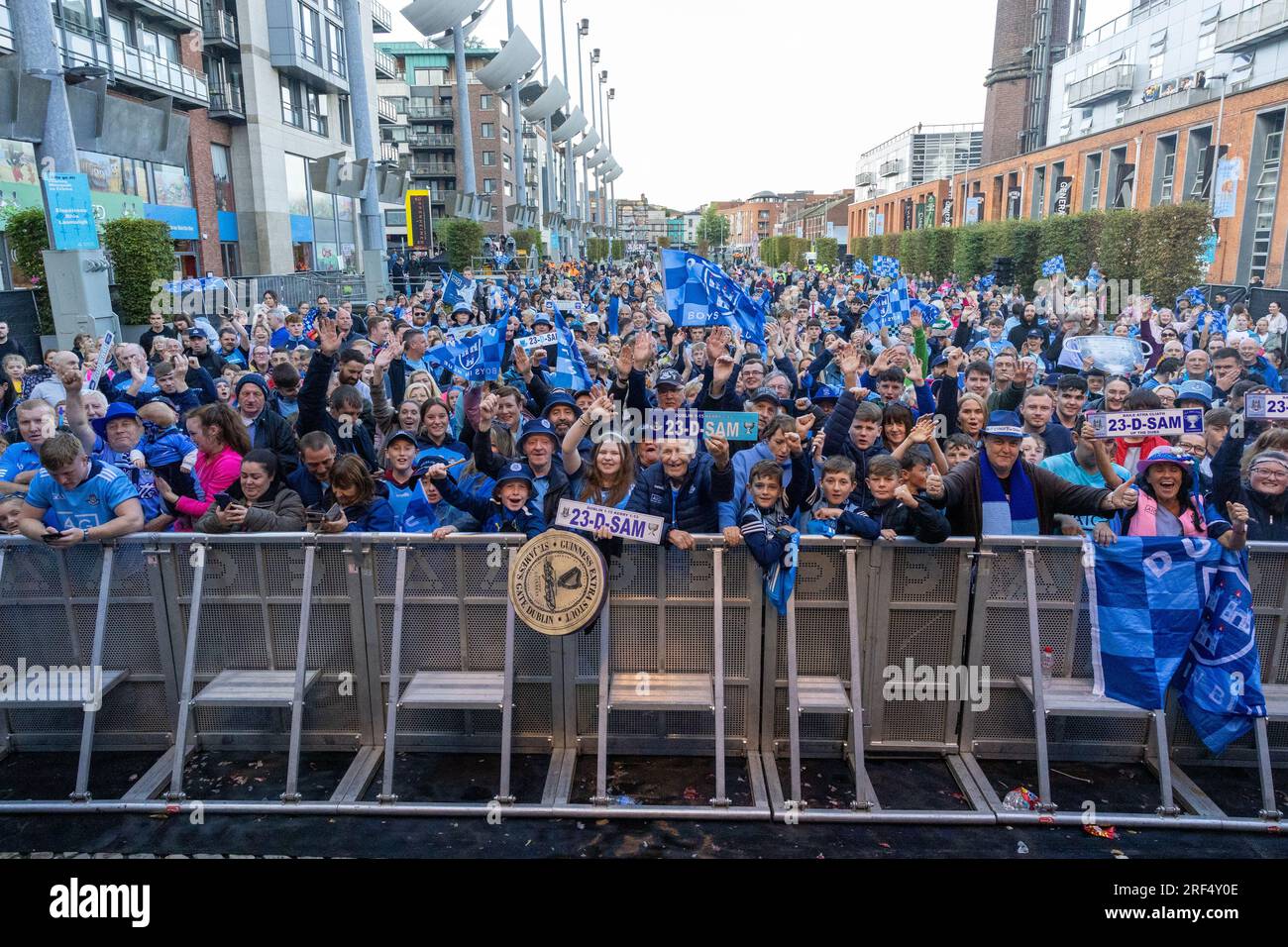 Gaelic football fans hi-res stock photography and images - Alamy