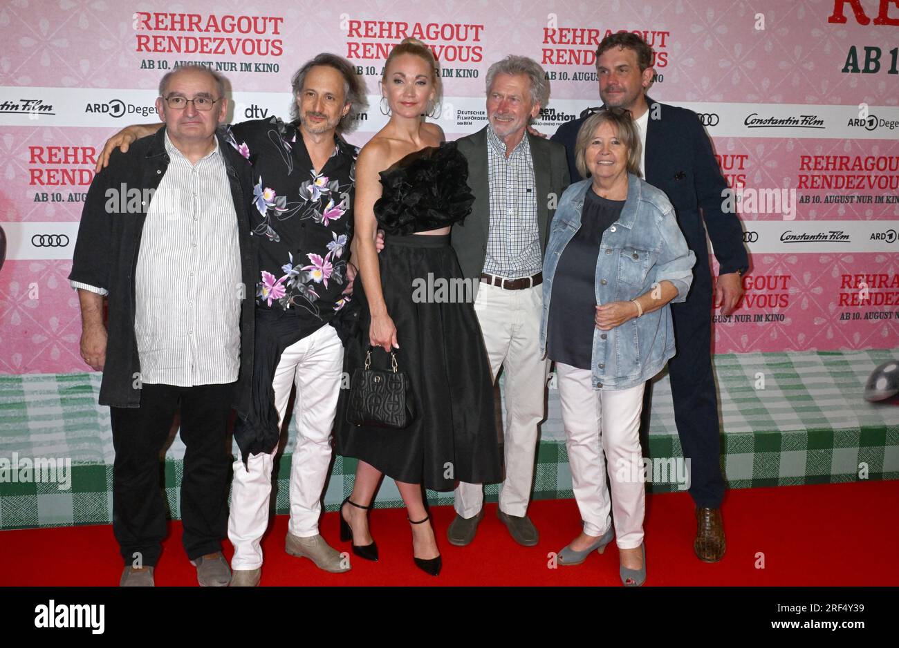 Munich, Germany. 31st July, 2023. Actors Sigi Zimmerschied (l-r ...