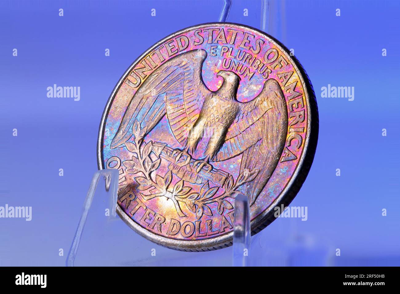 Eagle clutching arrows hi-res stock photography and images - Alamy