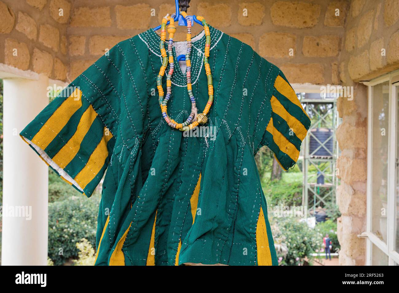 Kenya Wedding Bride Groom African Traditional Attire Outfits dress ...