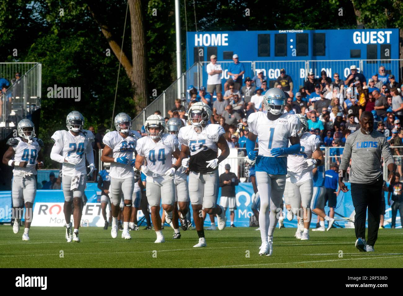 Detroit Lions cornerback Cam Sutton (1) jogs to his next assignment ...