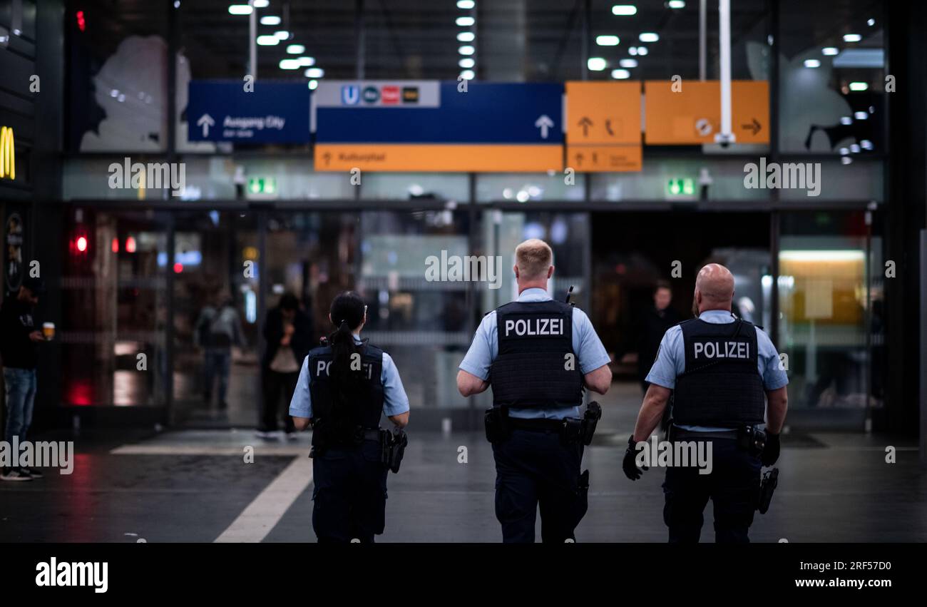 World war ii germany economy hi-res stock photography and images - Alamy